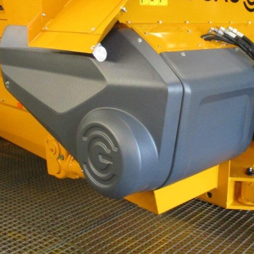 Protective cover for agricultural machinery