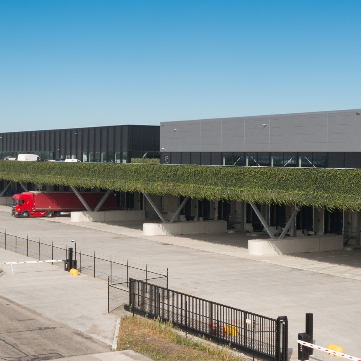 Landschappelijke inpassing warehouse Seacon Logistics