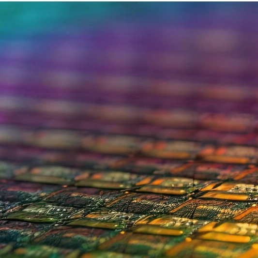 Hybrid Bonding with integrated CMOS